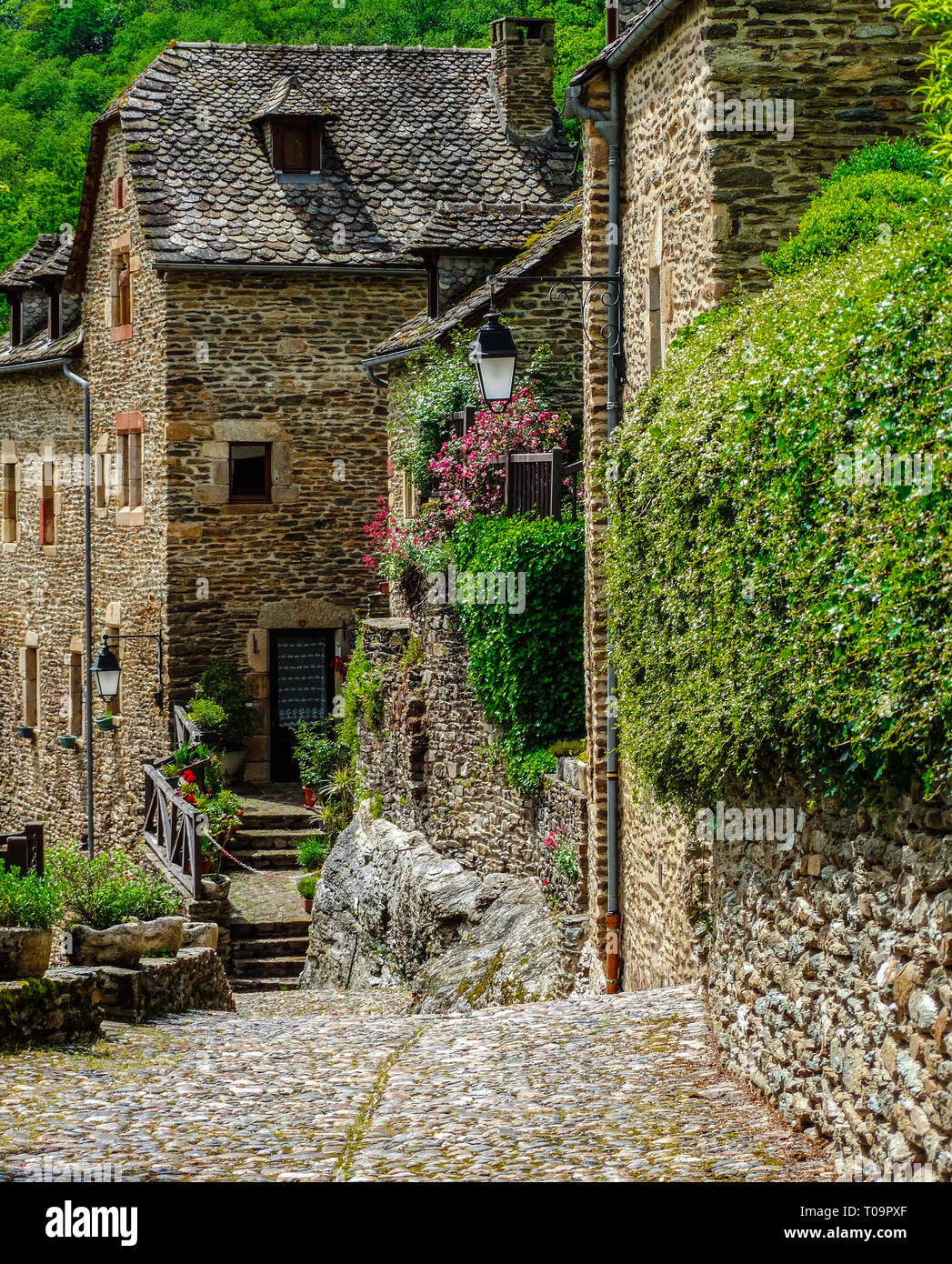 Belcastel aveyron hi-res stock photography and images - Alamy