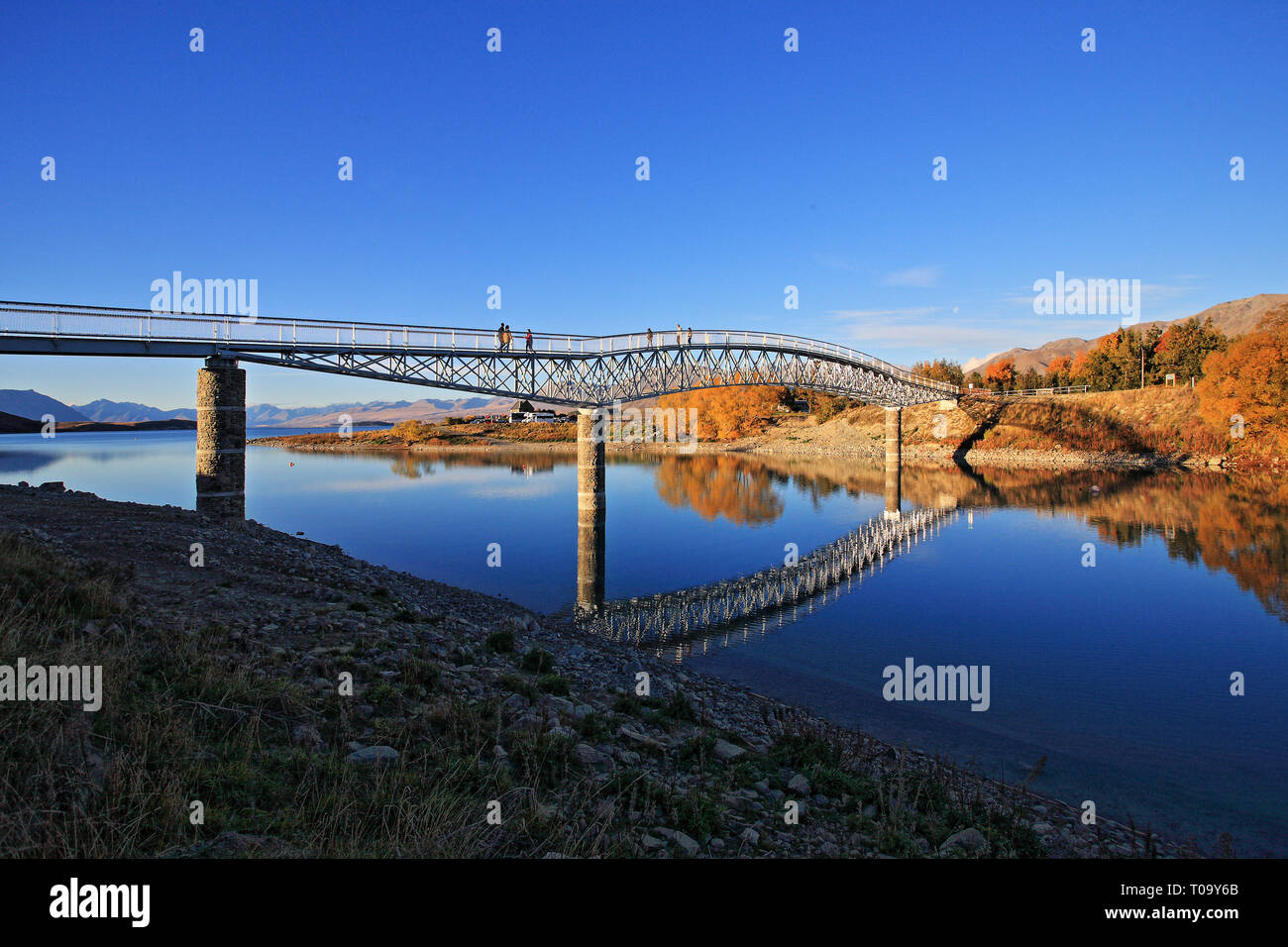 Footbridge at Lake Tekapo, Mackenzie Country, New Zealand Stock Photo ...