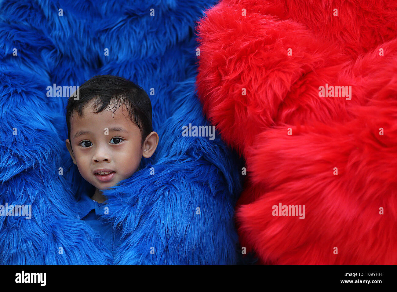 Manila, Philippines. 18th Mar, 2019. A boy smiles during a road safety ...