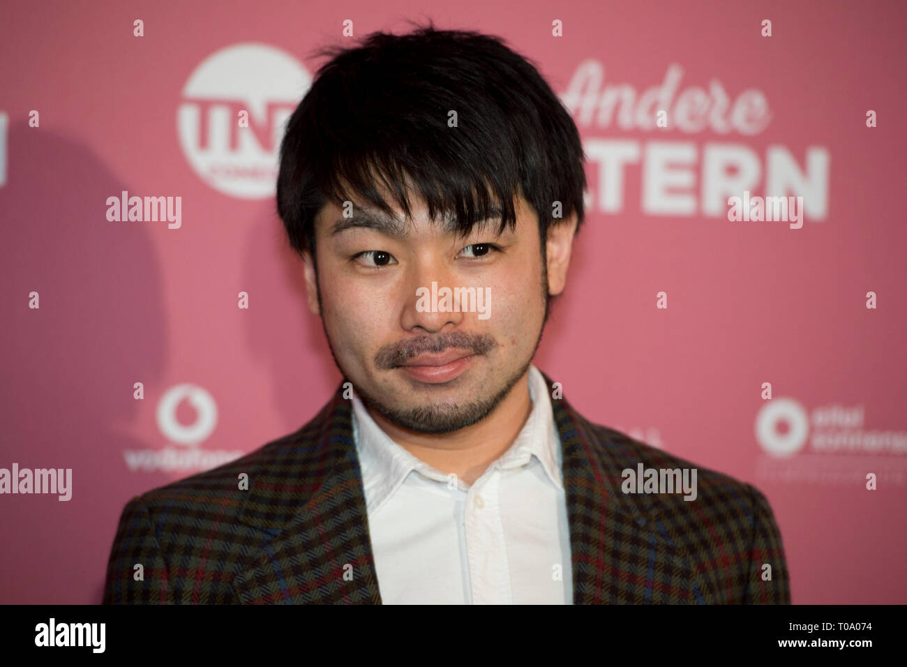 Keisuke MIYANO, actor, portrait, portrÃ t, portrait, cropped single image, single motive, red ...