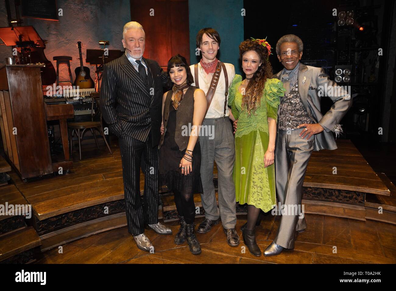 Amber gray patrick page hi-res stock photography and images - Alamy