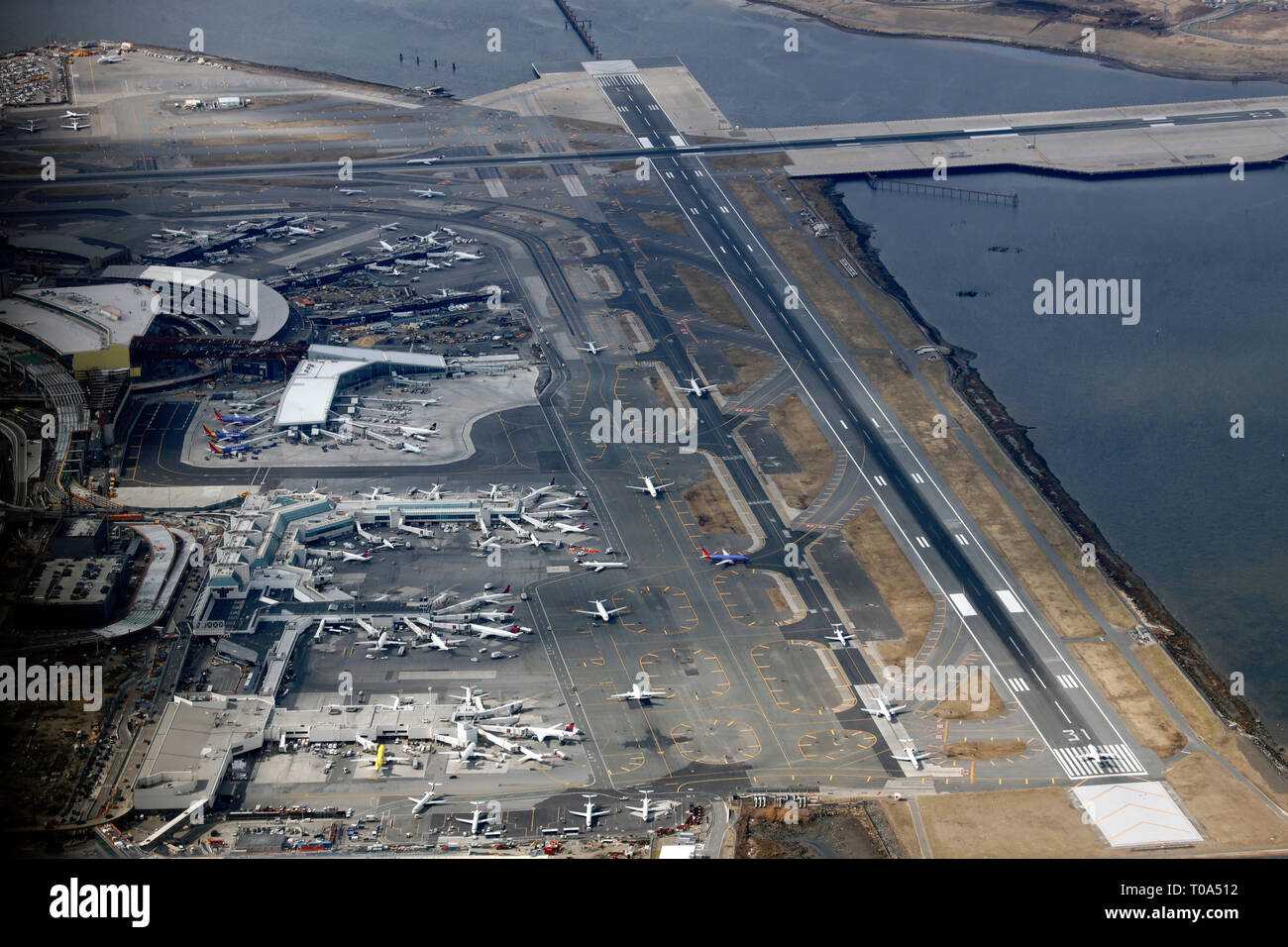 Laguardia airport aerial hi-res stock photography and images - Alamy