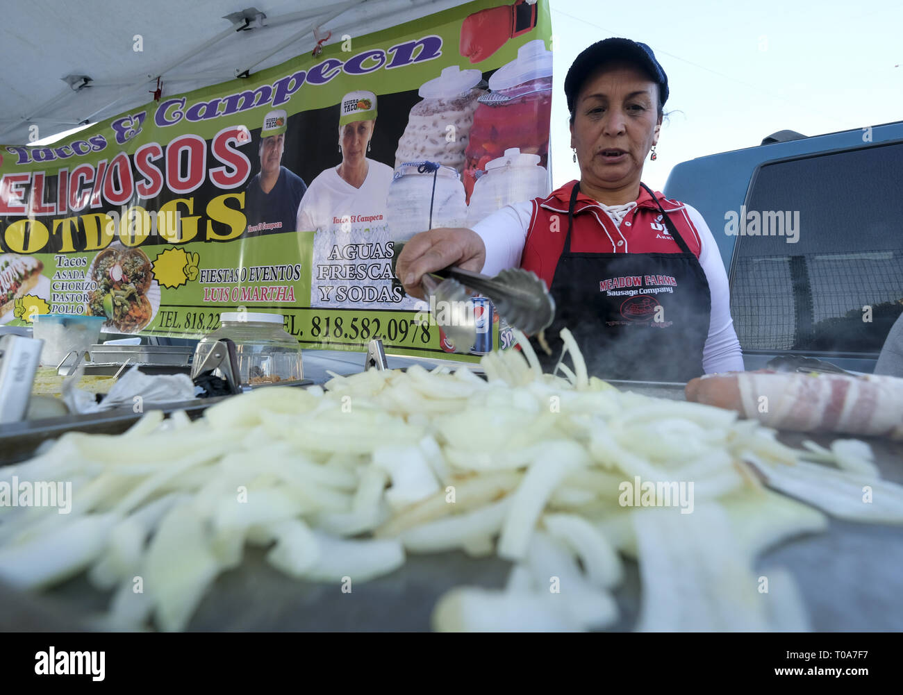 Taco vendor and los angeles hi-res stock photography and images - Alamy