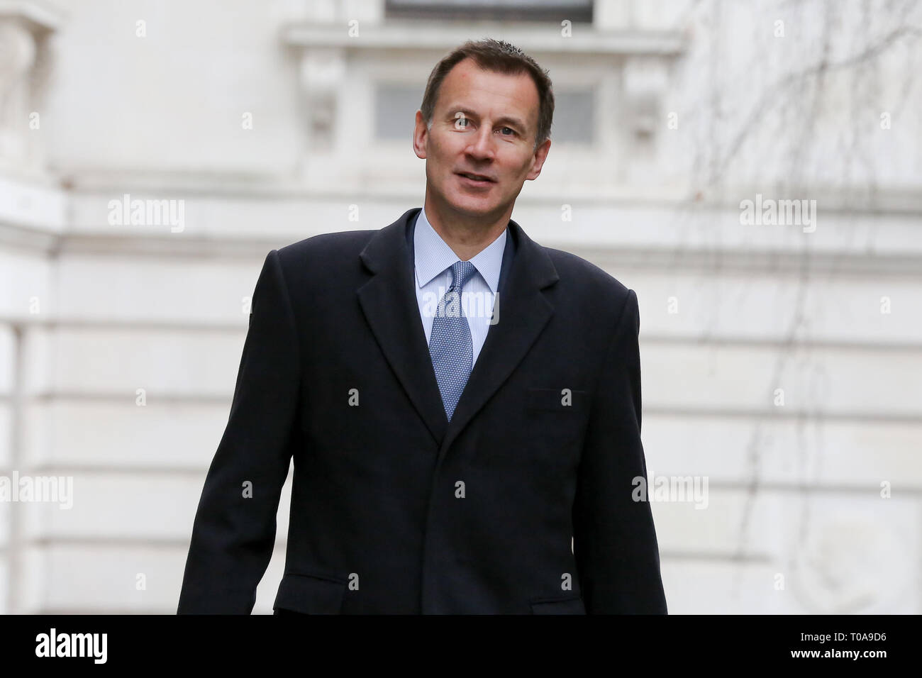 Foreign secretary jeremy hunt arrives in downing street hi-res stock ...