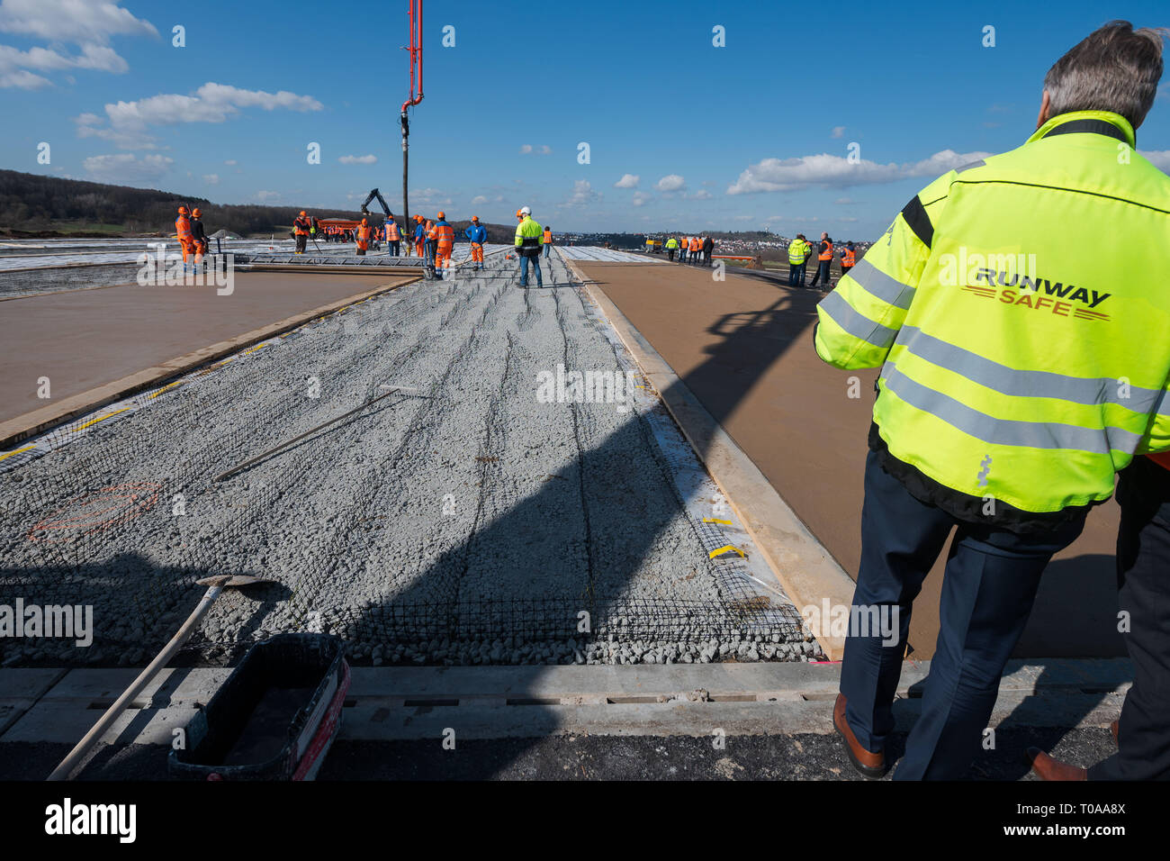 19 March 2019, Saarland, Saarbrücken: Brocks of so-called foam glass ...