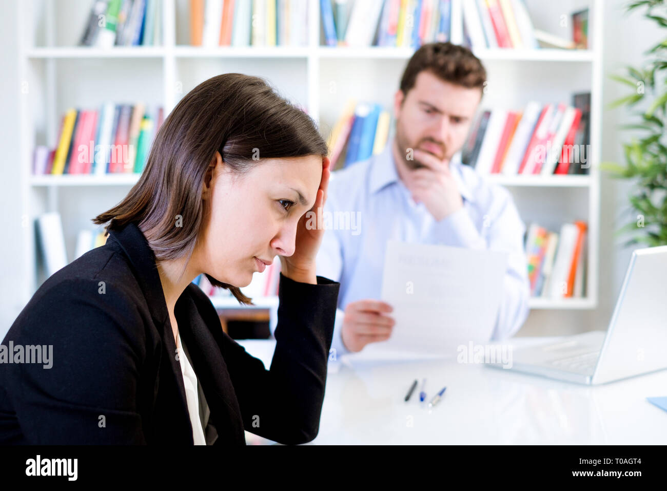 Job interview bad hi-res stock photography and images - Alamy