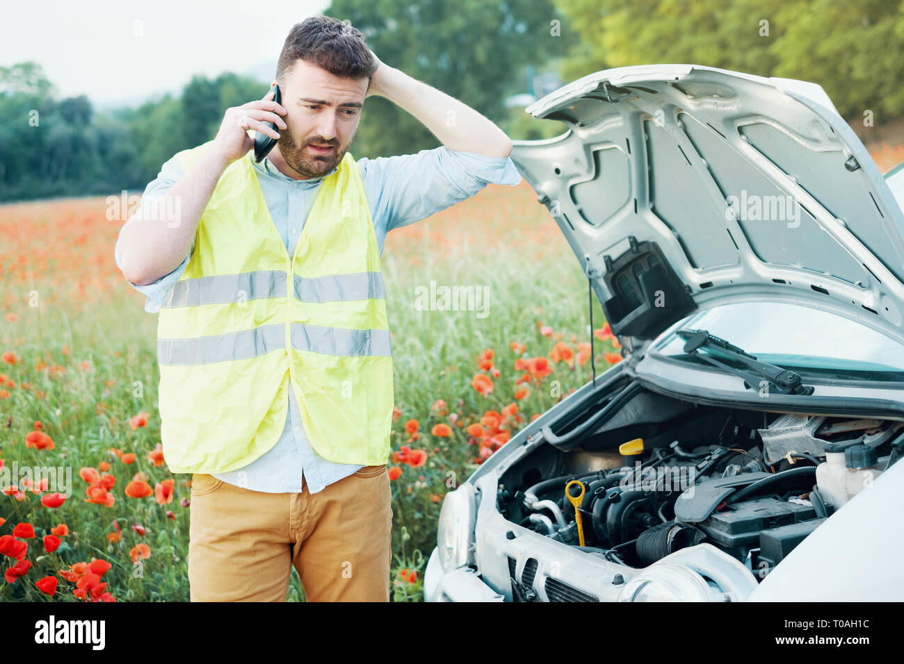 Driver roadside assistance hi-res stock photography and images - Alamy