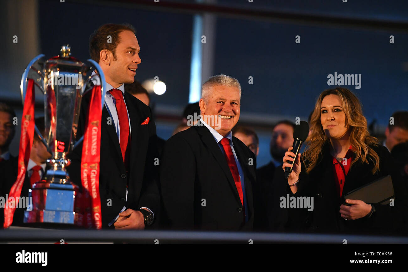 Sports journalist catrin heledd hi-res stock photography and images - Alamy