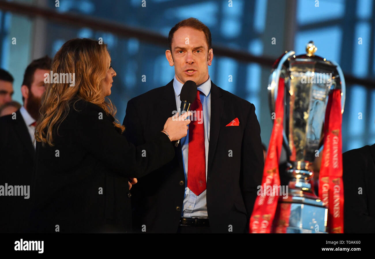 Sports journalist Catrin Heledd speaks to Wales captain Alun Wyn Jones ...