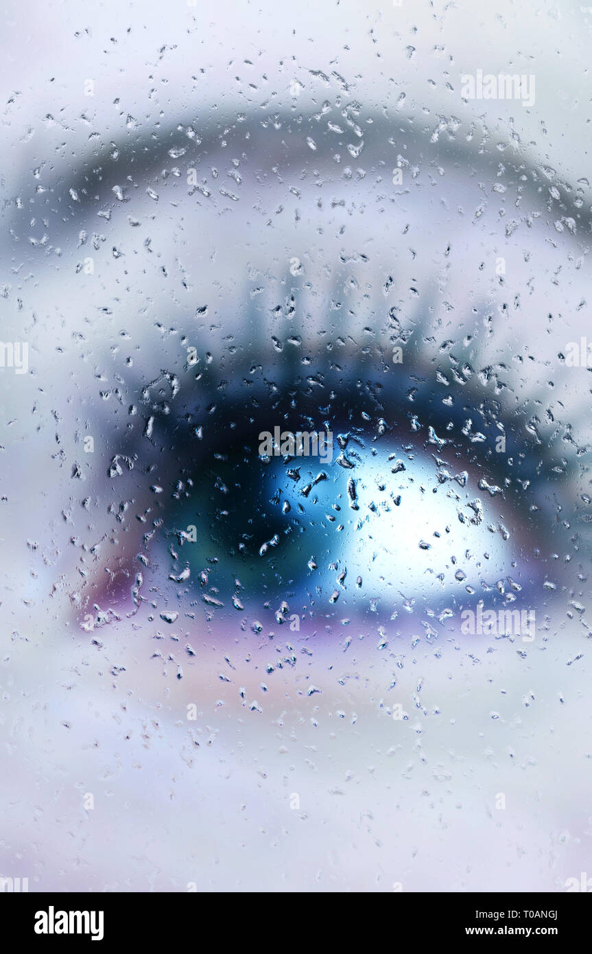 Blue glass eye hi-res stock photography and images - Alamy