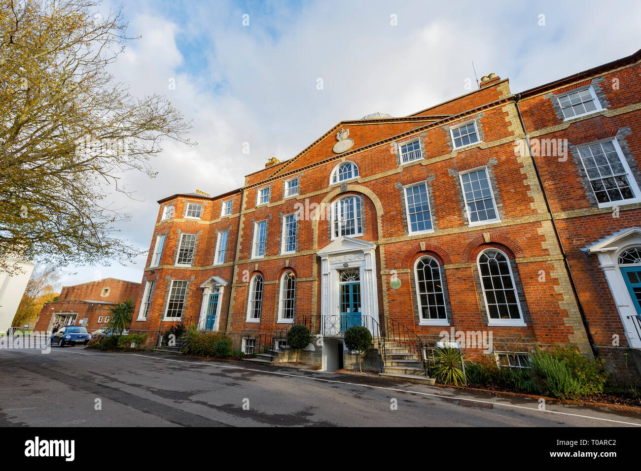 Chichester city university building hi-res stock photography and images ...