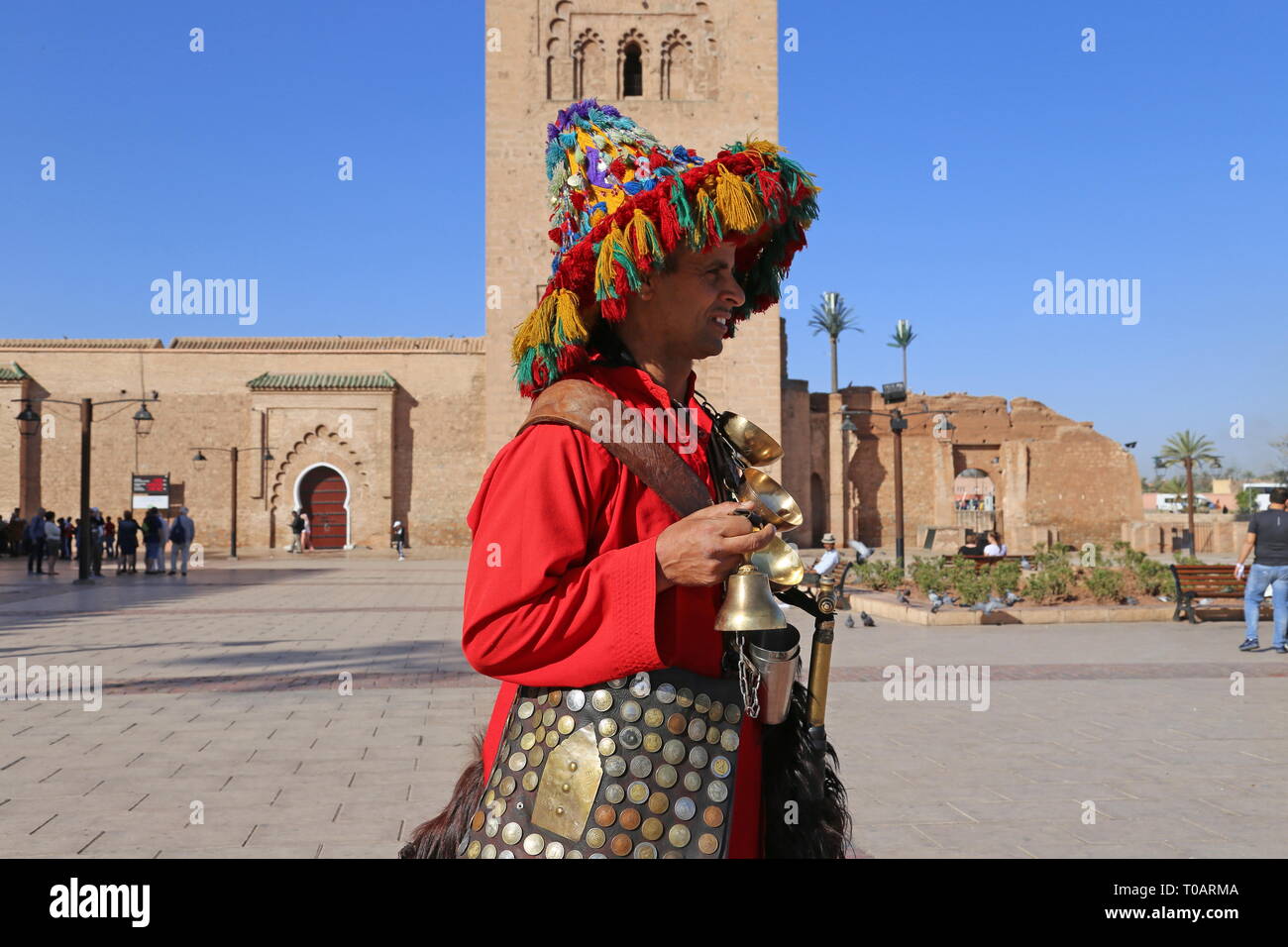 Traditional moroccan costumes hi-res stock photography and images - Alamy