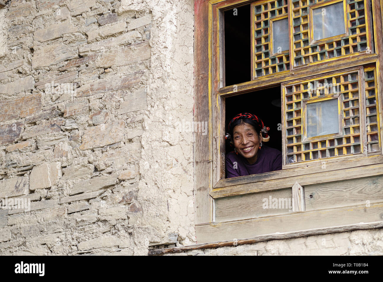 Tibetan house window tibet hi-res stock photography and images - Alamy