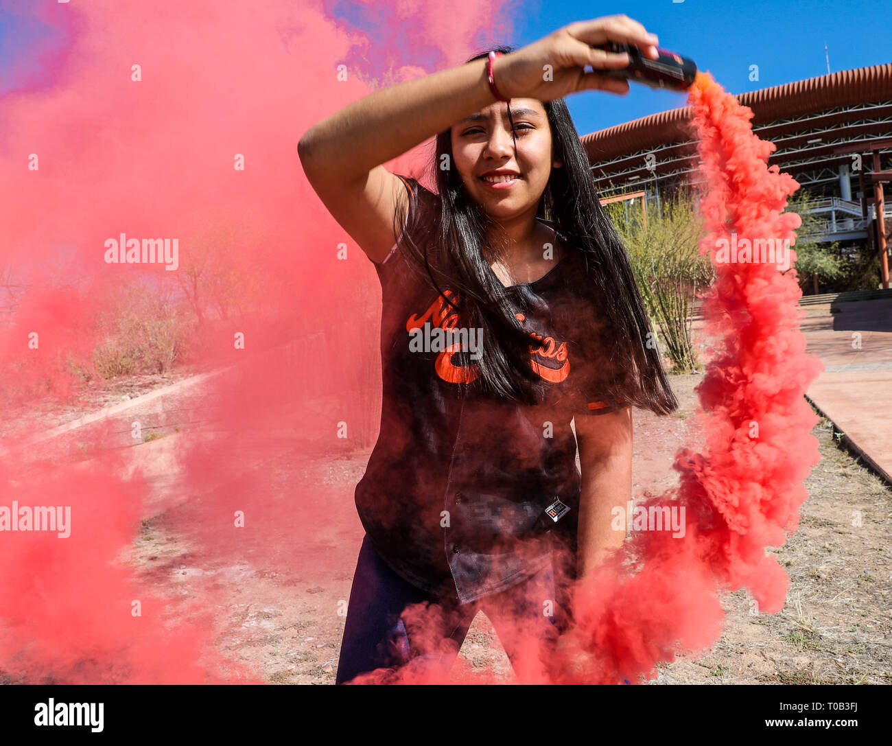 Pumps Smoke, smoke, colored smoke, Naranjeros, bombas de Humo, humo ...