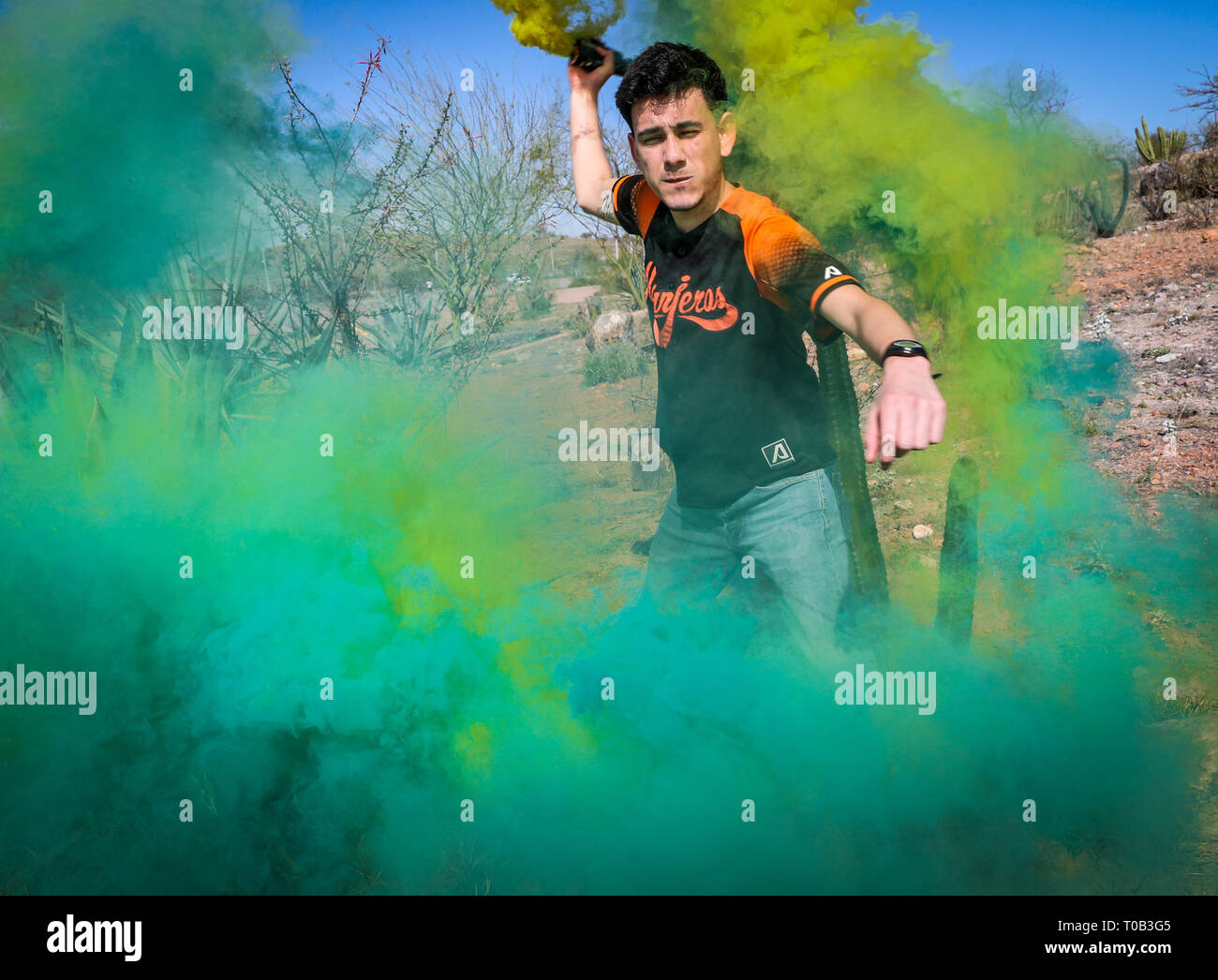 Pumps Smoke, smoke, colored smoke, Naranjeros, bombas de Humo, humo ...