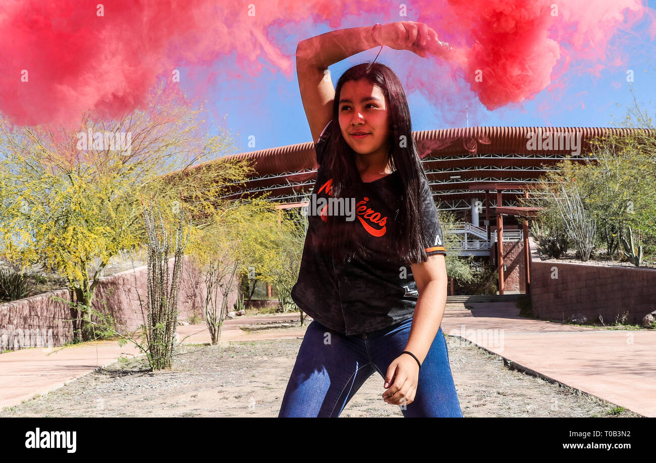 Pumps Smoke, smoke, colored smoke, Naranjeros, bombas de Humo, humo ...