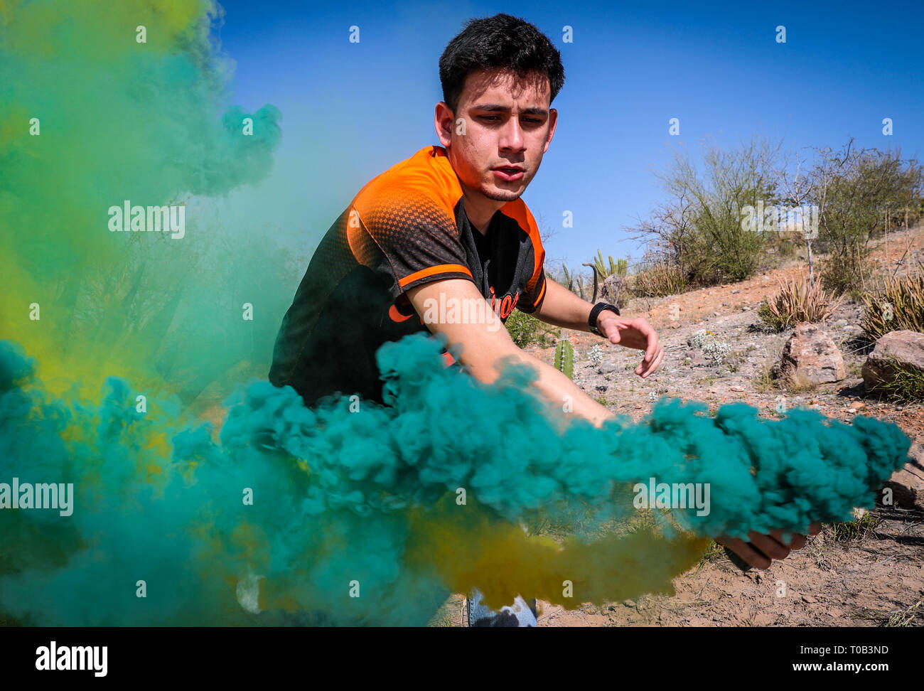 Pumps Smoke, smoke, colored smoke, Naranjeros, bombas de Humo, humo ...