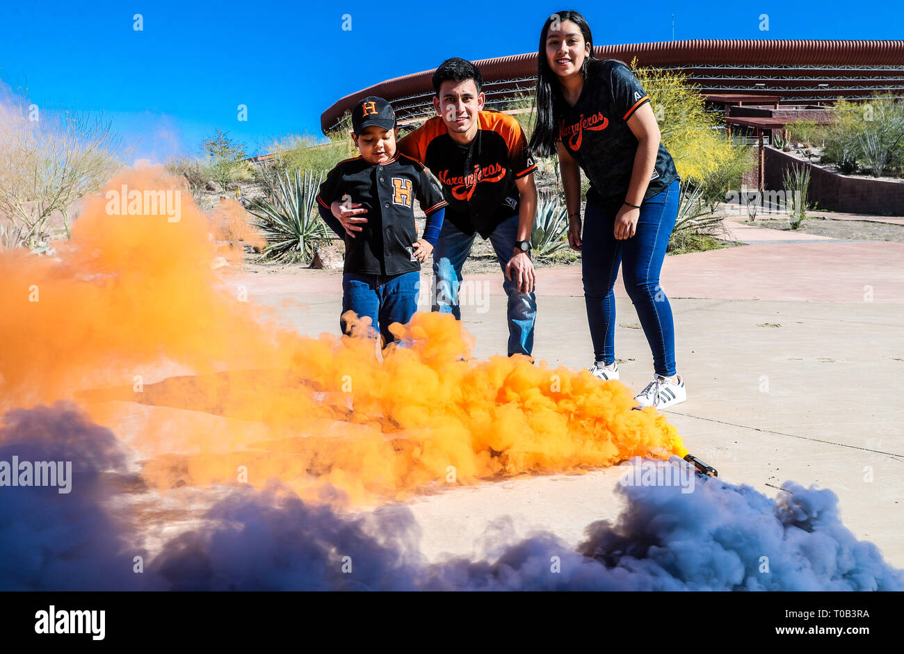 Pumps Smoke, smoke, colored smoke, Naranjeros, bombas de Humo, humo ...