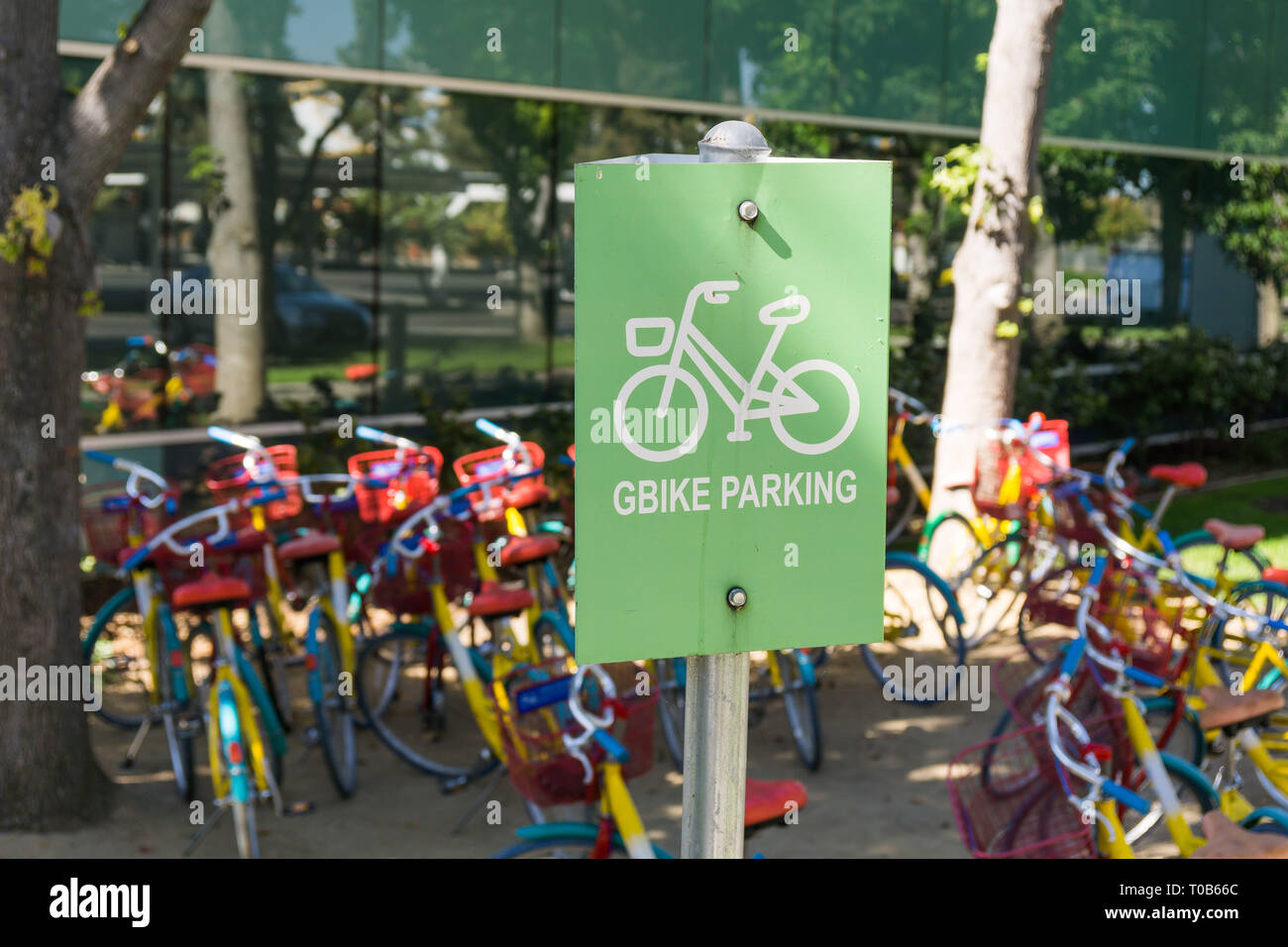 The Google Complex (Charleston Campus) at Mountain View, California ...