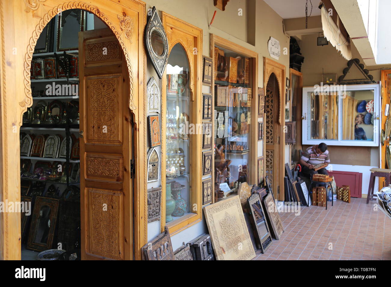 Ensemble artisanal marrakech hi-res stock photography and images - Alamy