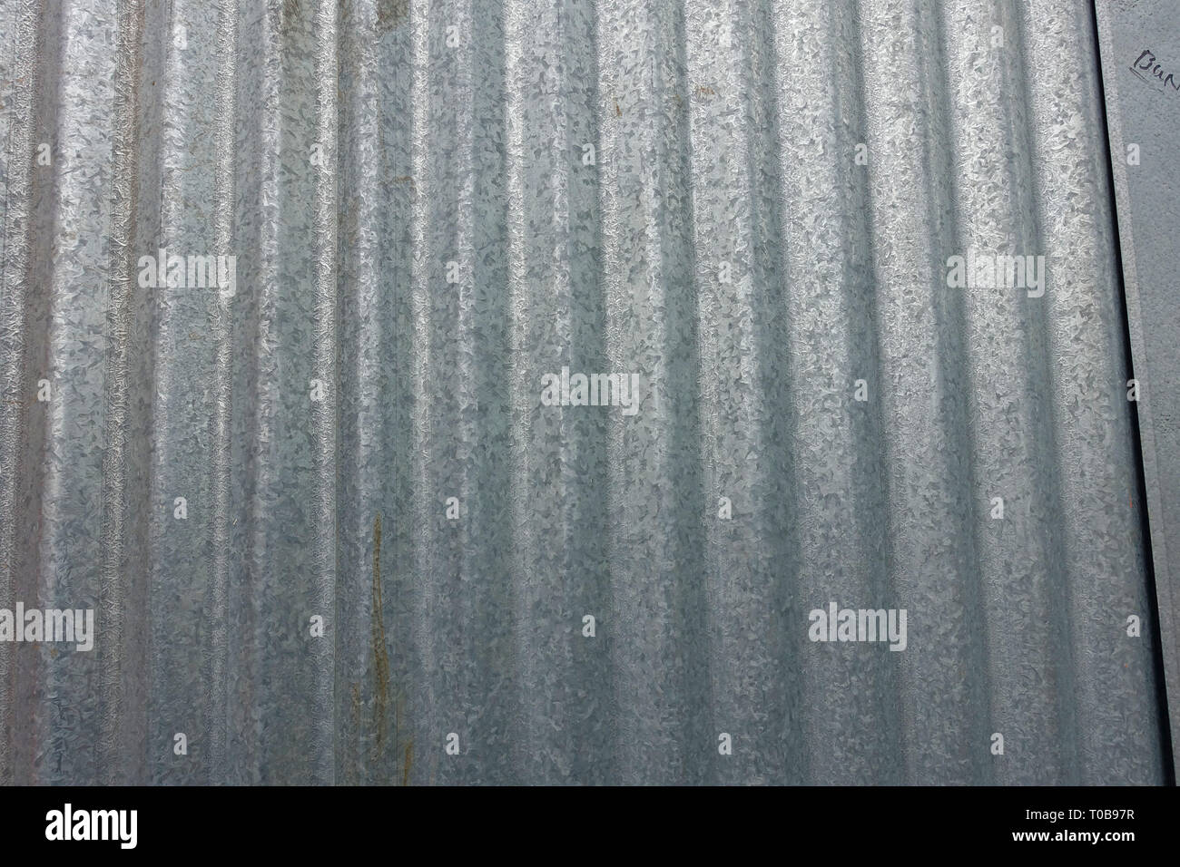 Close up image of Corrugated Iron cladding material Stock Photo - Alamy