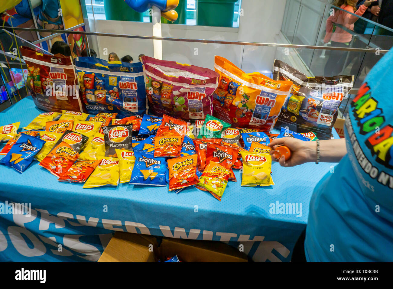 Frito lay brand hi-res stock photography and images - Alamy