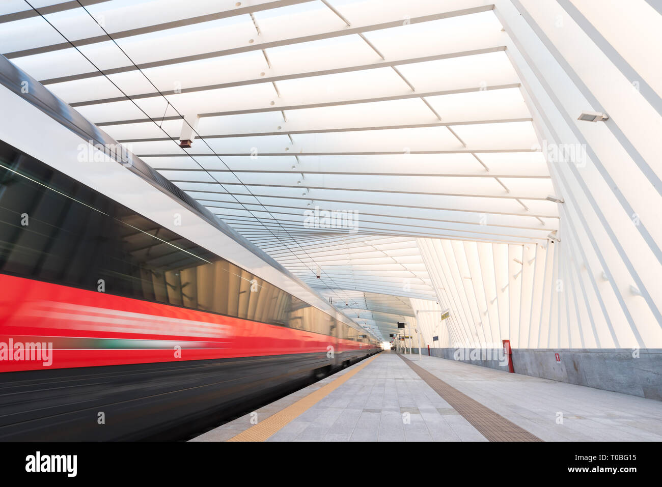 Modern train train station hi-res stock photography and images - Alamy