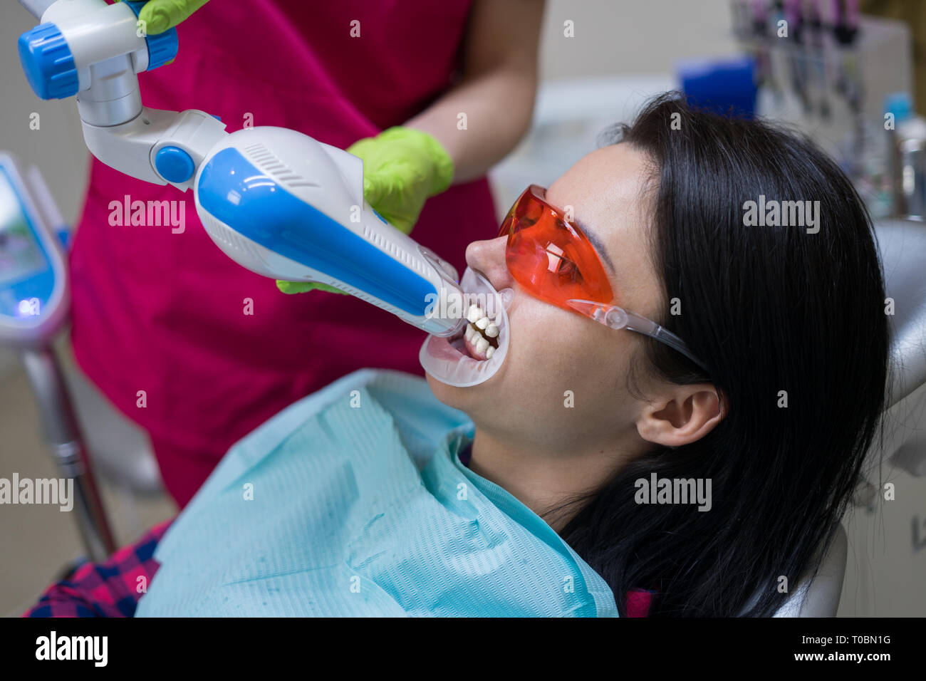 Patient mouth cleaning hospital hi-res stock photography and images - Alamy