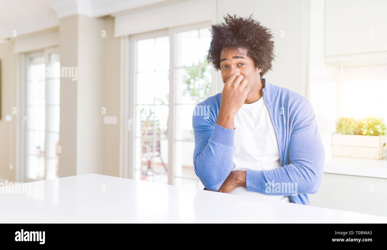 Man biting table hi-res stock photography and images - Alamy