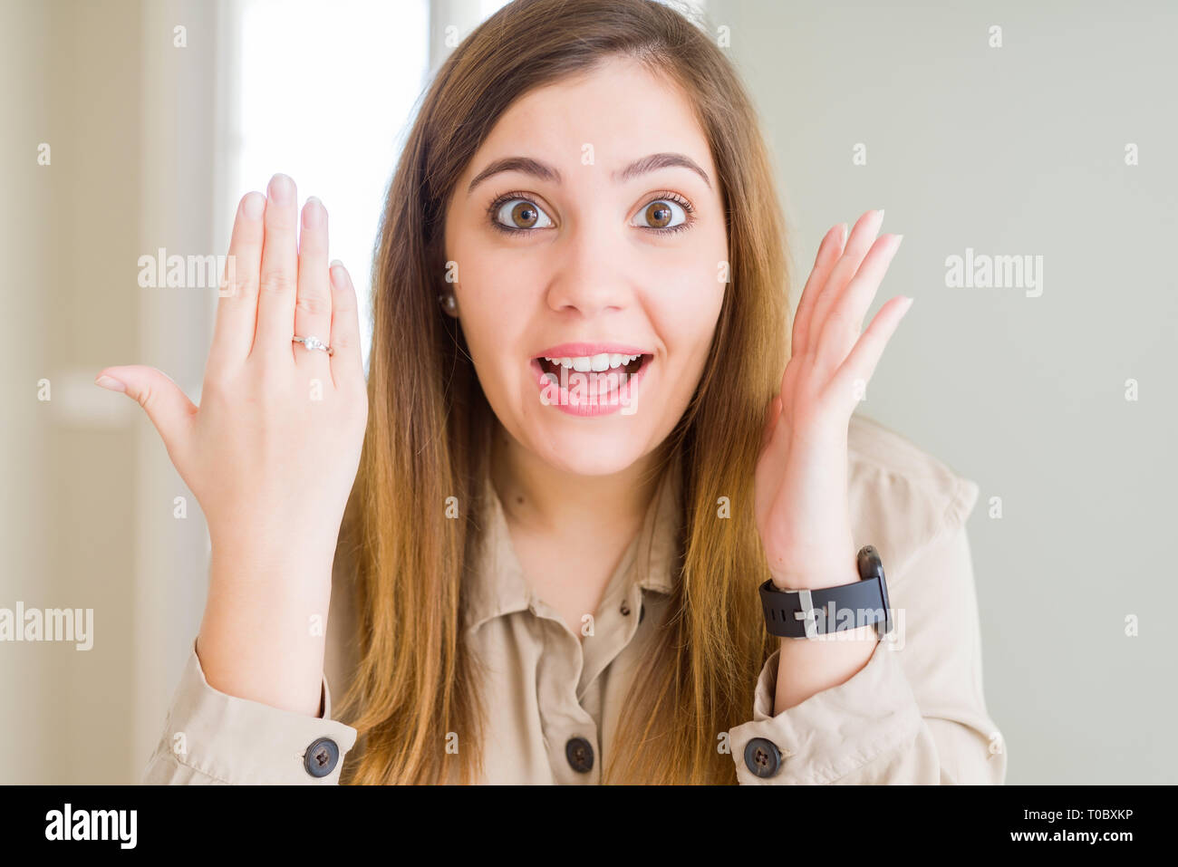Woman engagement ring screaming hi-res stock photography and images - Alamy