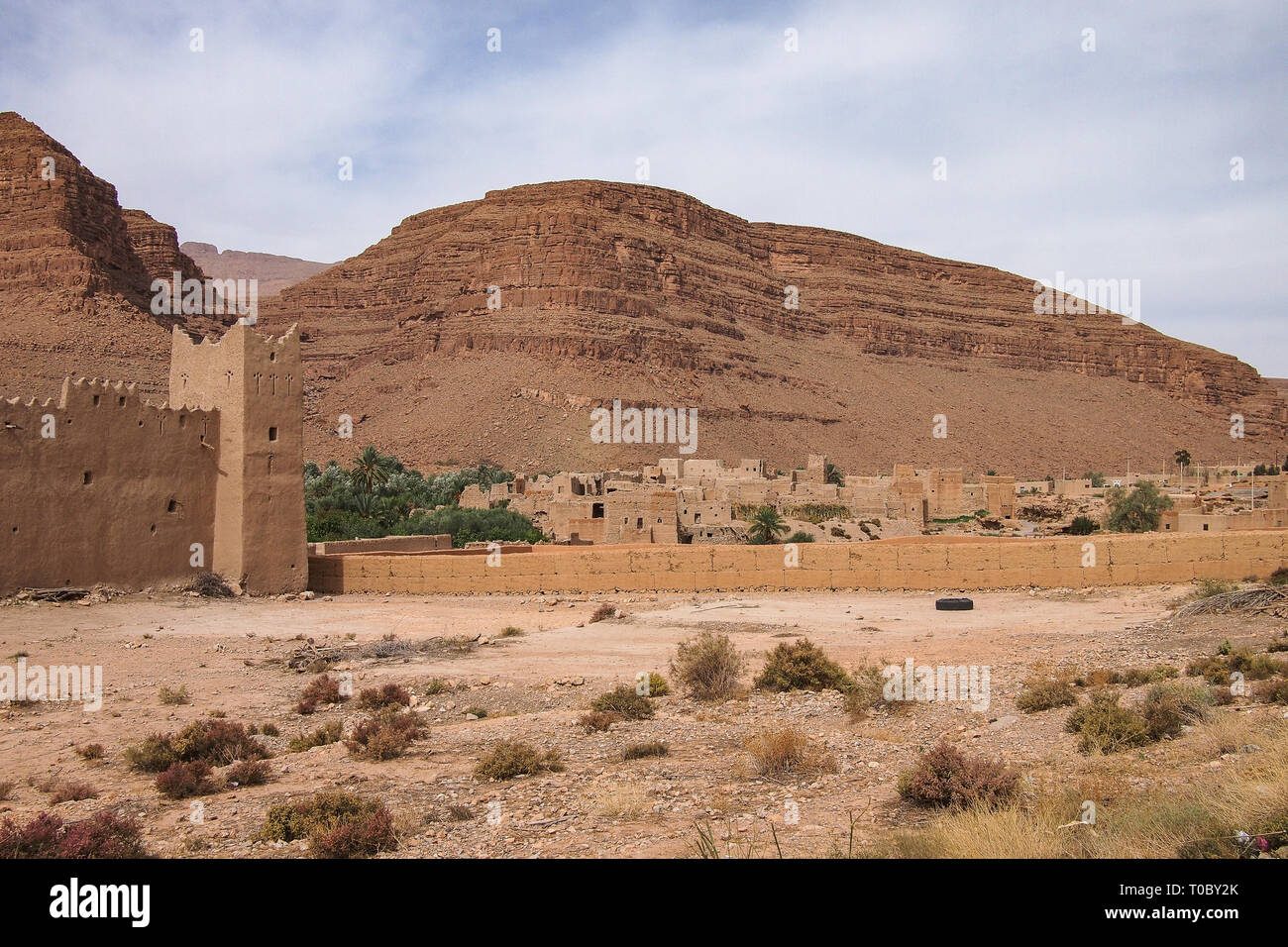 Midelt moroccan maghreb africa african travel hi-res stock photography ...