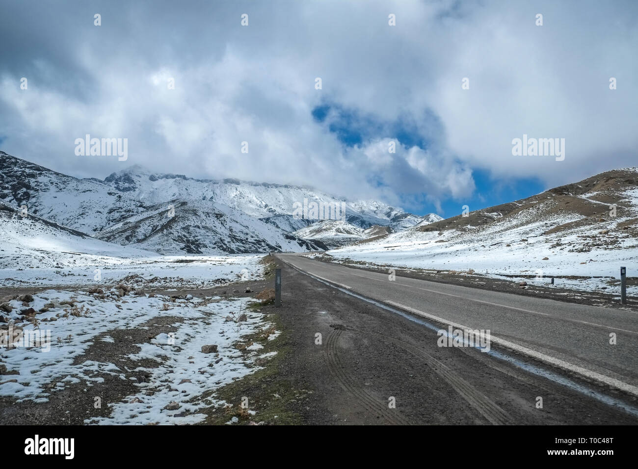 Clouds atlas hi-res stock photography and images - Alamy