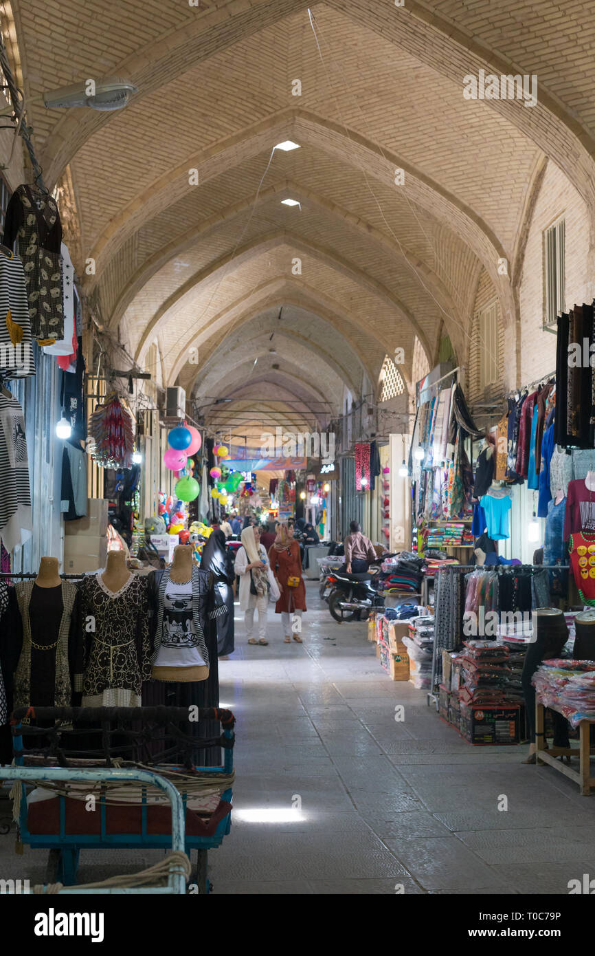 Isfahan bazaar hi-res stock photography and images - Alamy