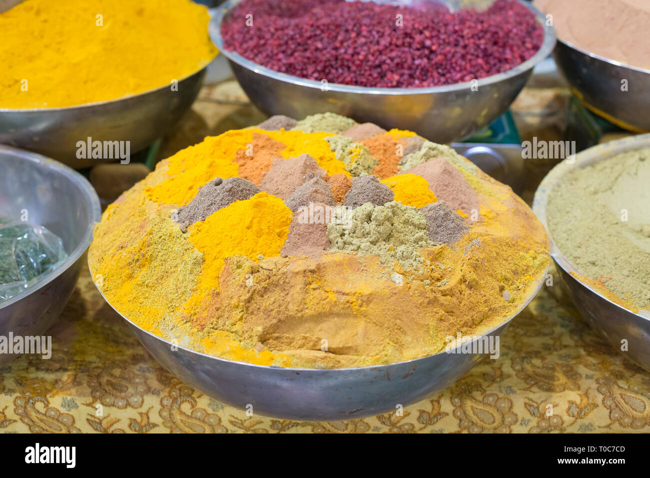 Iranian spices hi-res stock photography and images - Alamy