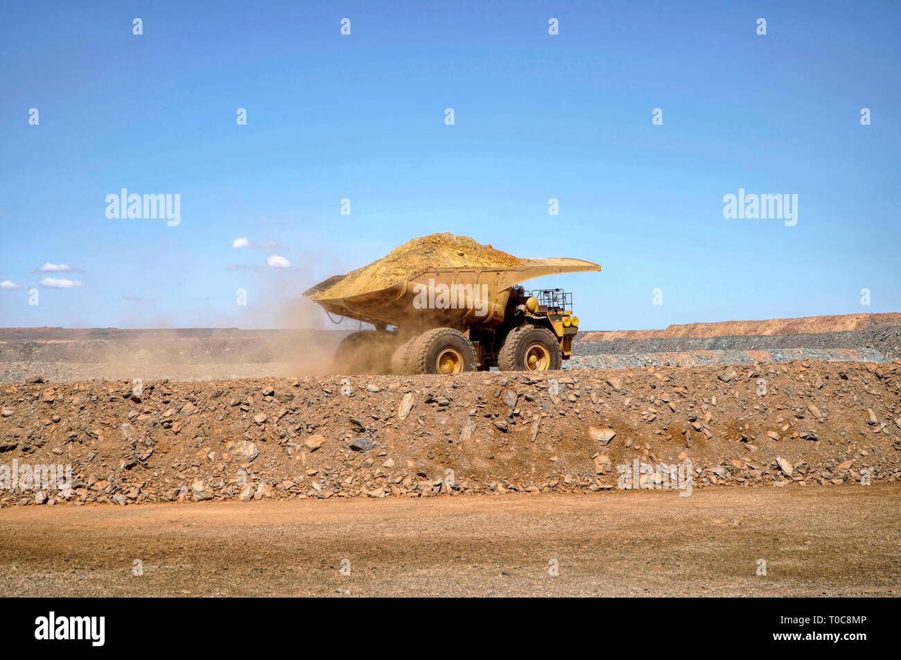 Mine haul truck hi-res stock photography and images - Alamy