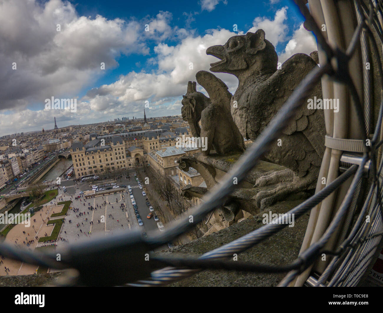 Parisian monuments hi-res stock photography and images - Alamy