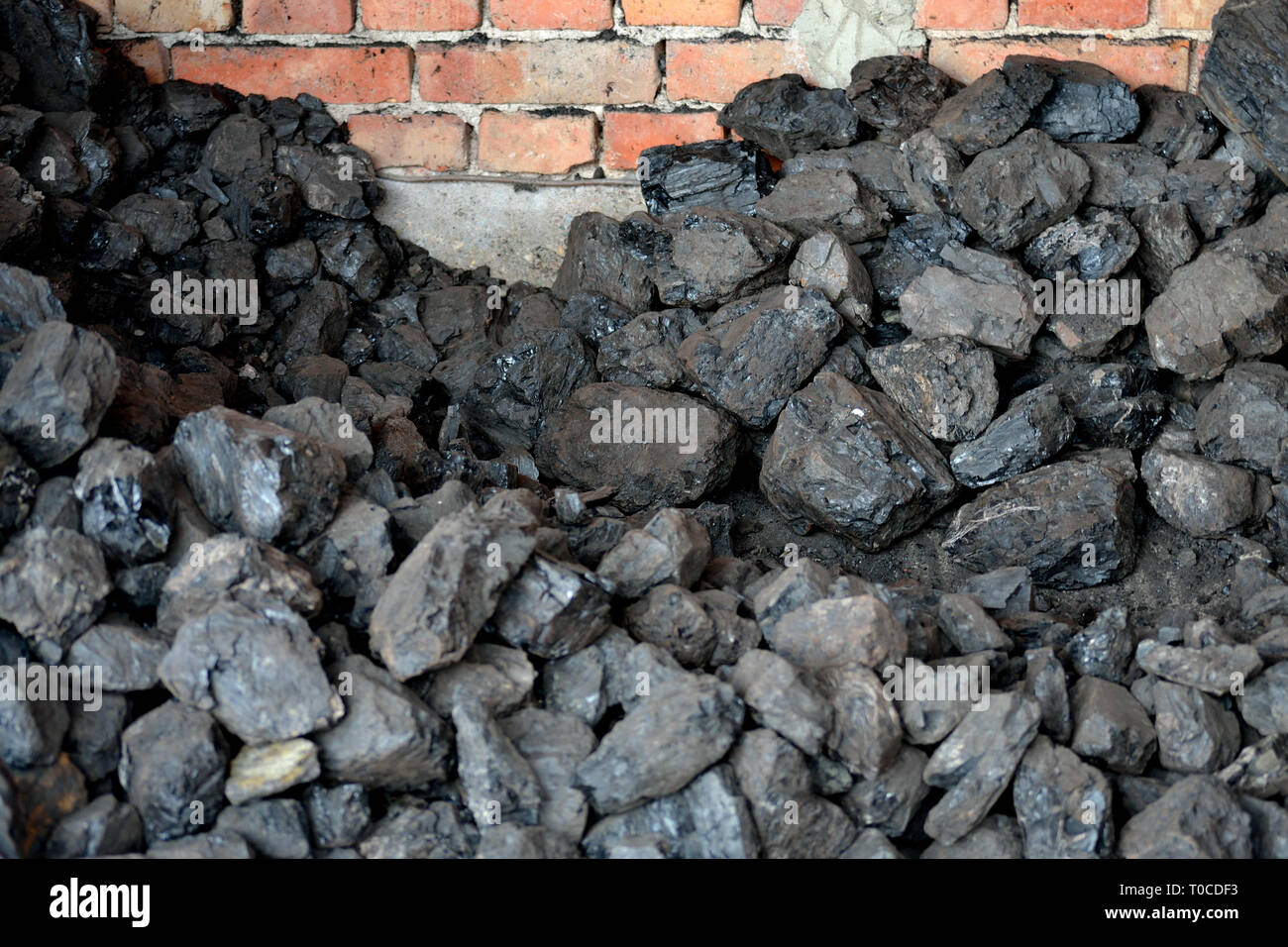 Coal storage hi-res stock photography and images - Alamy