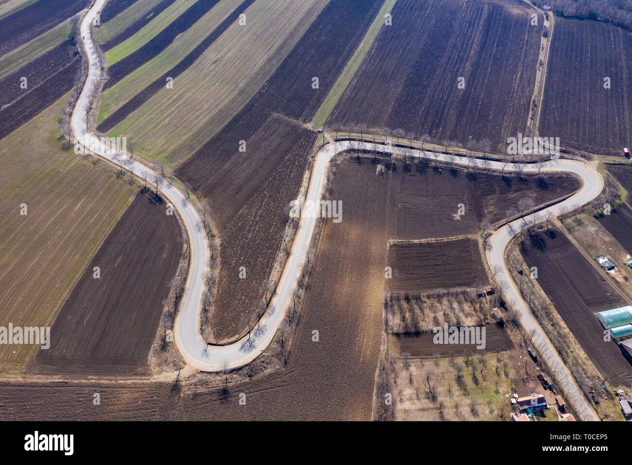 Road aerial curve curves hi-res stock photography and images - Alamy