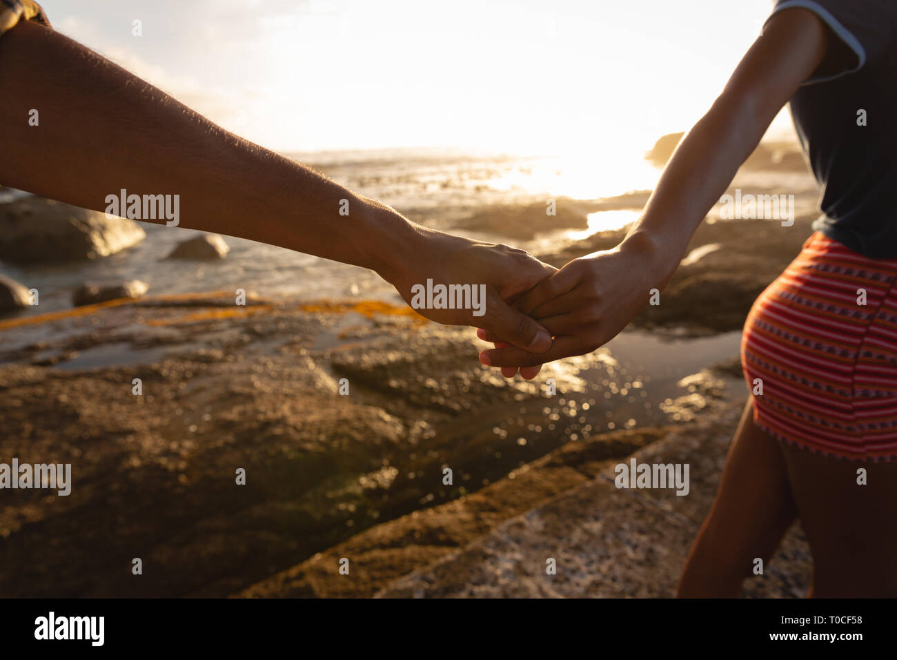 Couple hands side by side hi-res stock photography and images - Alamy
