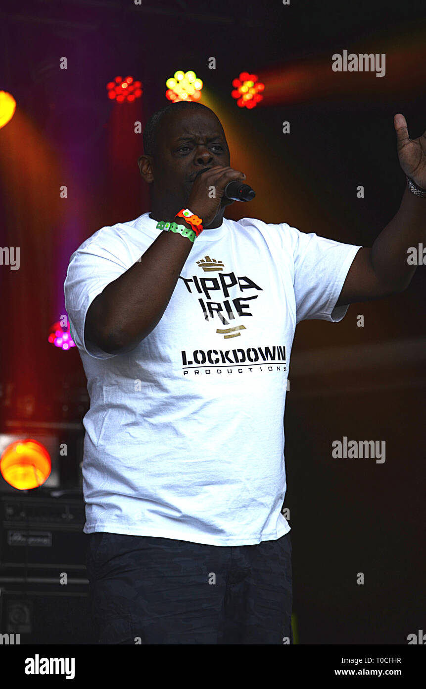 Tippa irie hi-res stock photography and images - Alamy