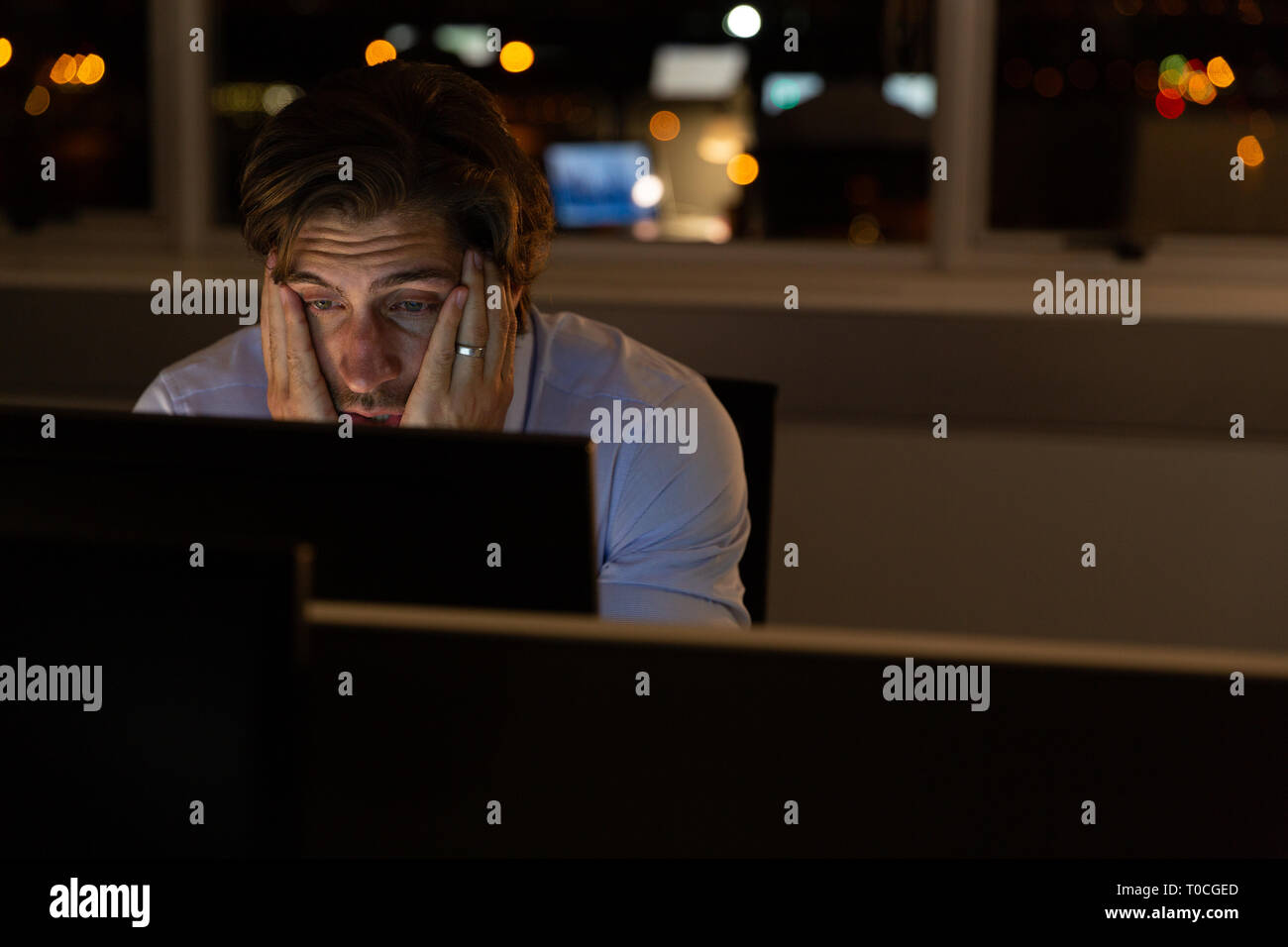 Desk face hi-res stock photography and images - Alamy