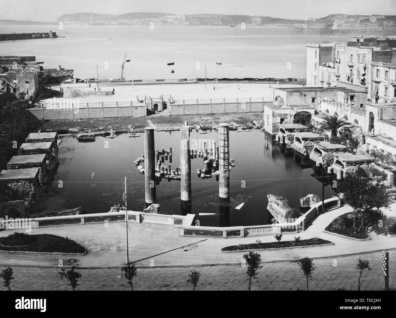 italy, campania, pozzuoli, macellum, serapide temple, 1930 Stock Photo ... italy, campania, pozzuoli, macellum, serapide temple, 1930 Stock Photo ...