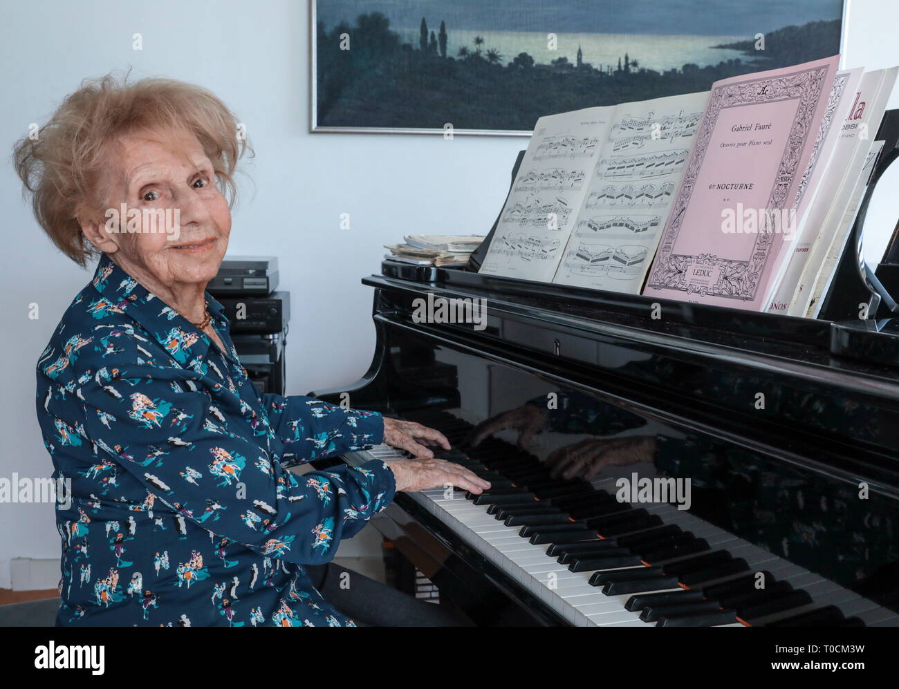 COLETTE MAZE,French pianist 104 Years old Stock Photo - Alamy