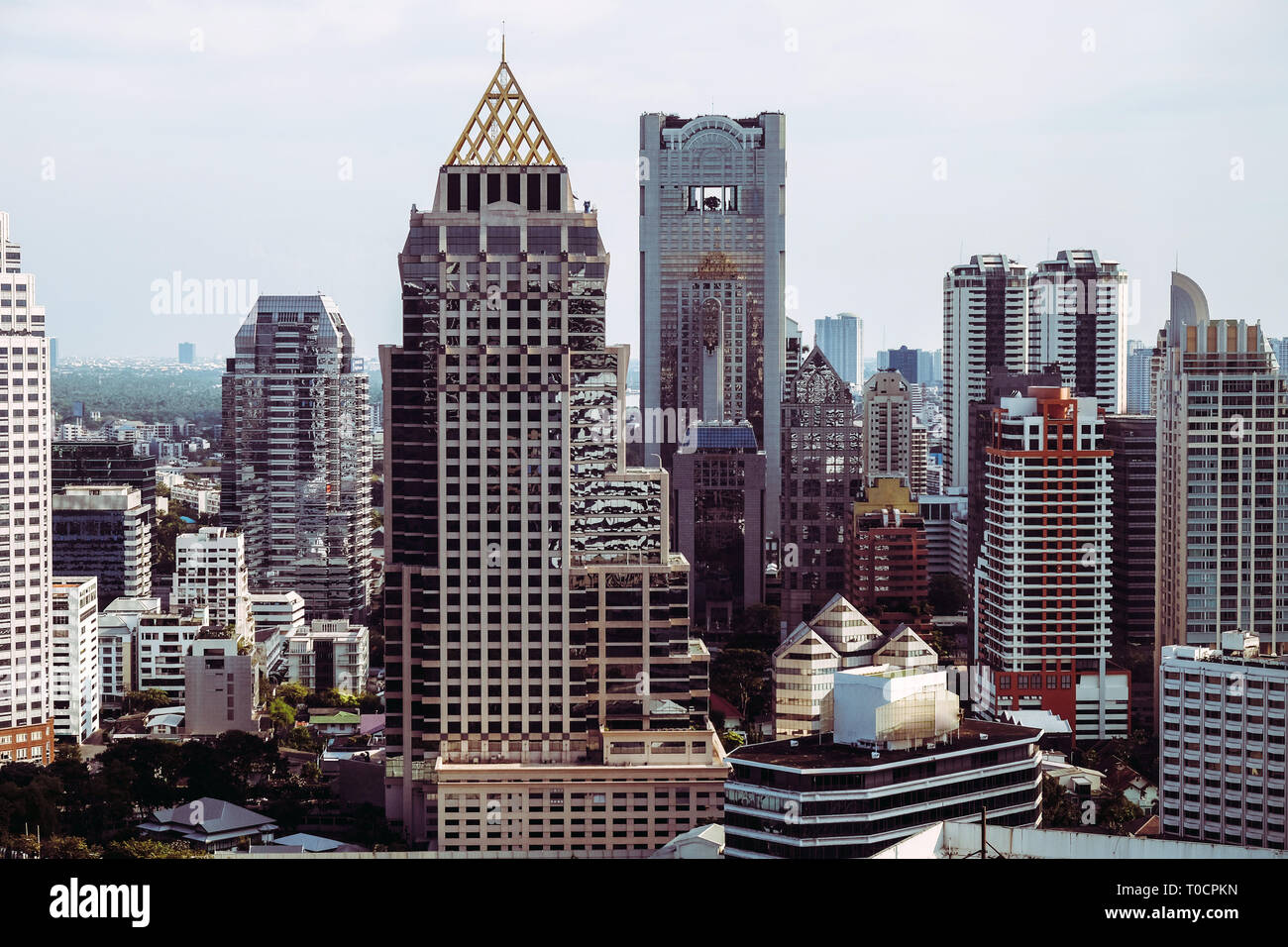 Metropolis city bangkok cities hi-res stock photography and images - Alamy