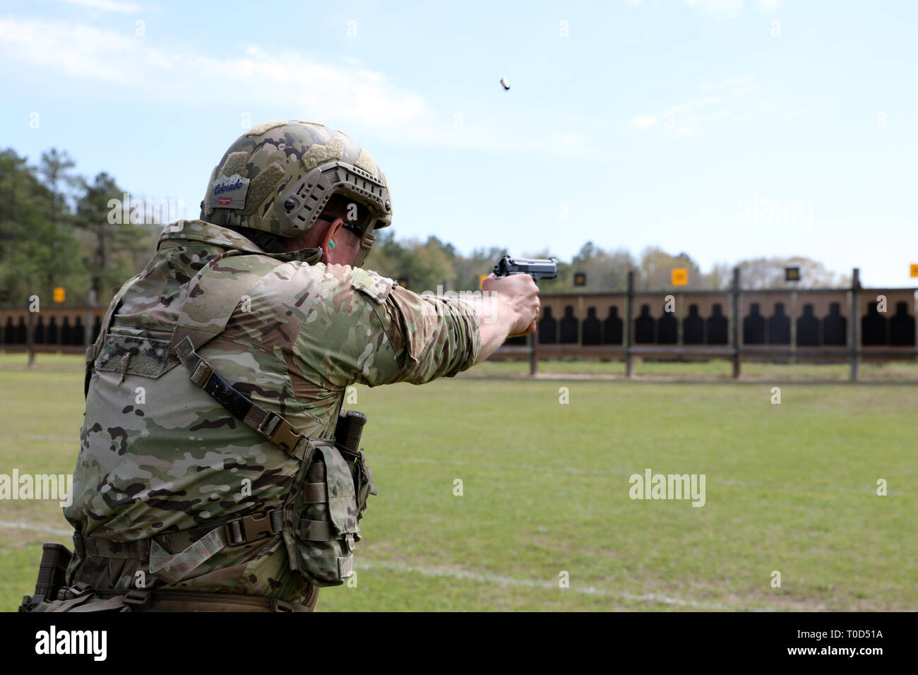 Us Army Soldiers Shooting