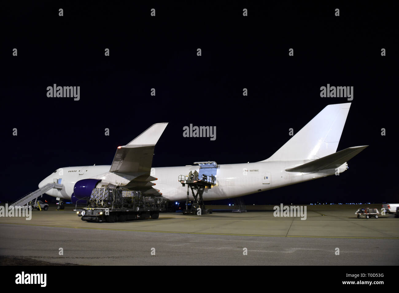 Boing 747 first hi-res stock photography and images - Alamy
