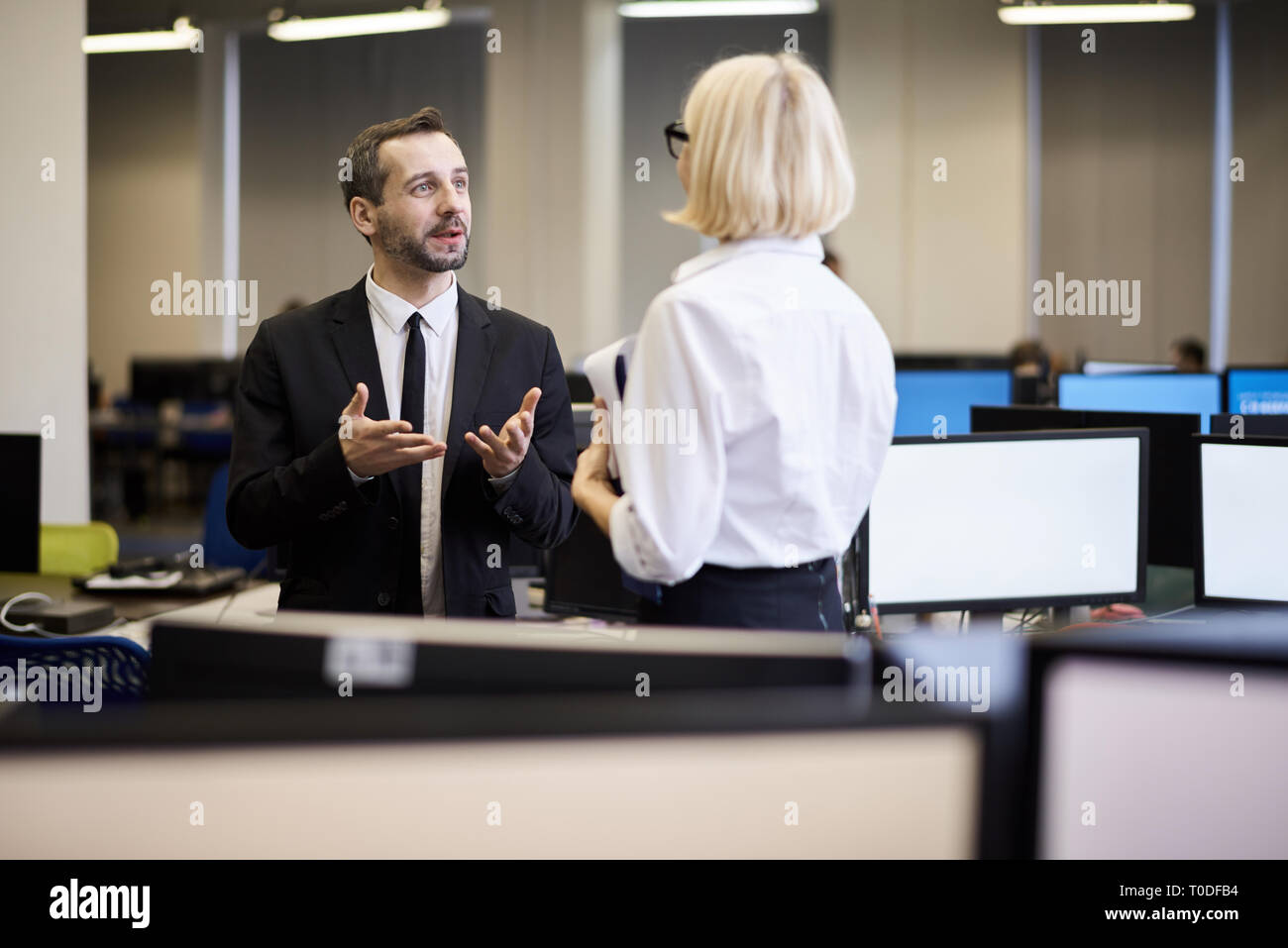 Mature colleagues business partners hi-res stock photography and images ...