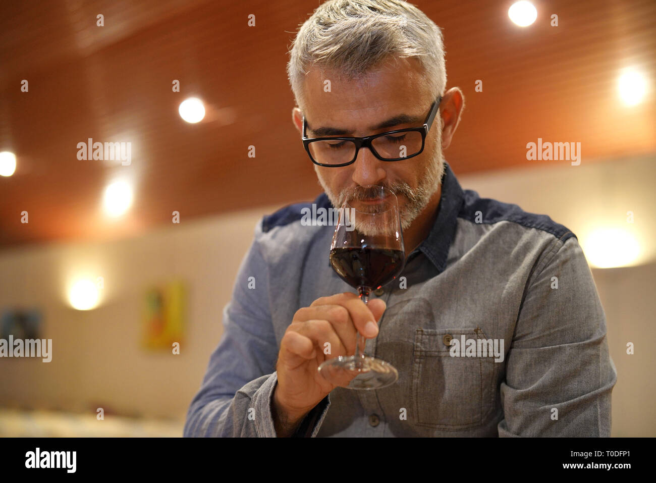 Winemaker tasting red wine in cellar Stock Photo - Alamy Winemaker tasting red wine in cellar Stock Photo - Alamy