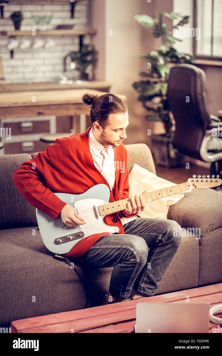 Instrumentalist hi-res stock photography and images - Alamy