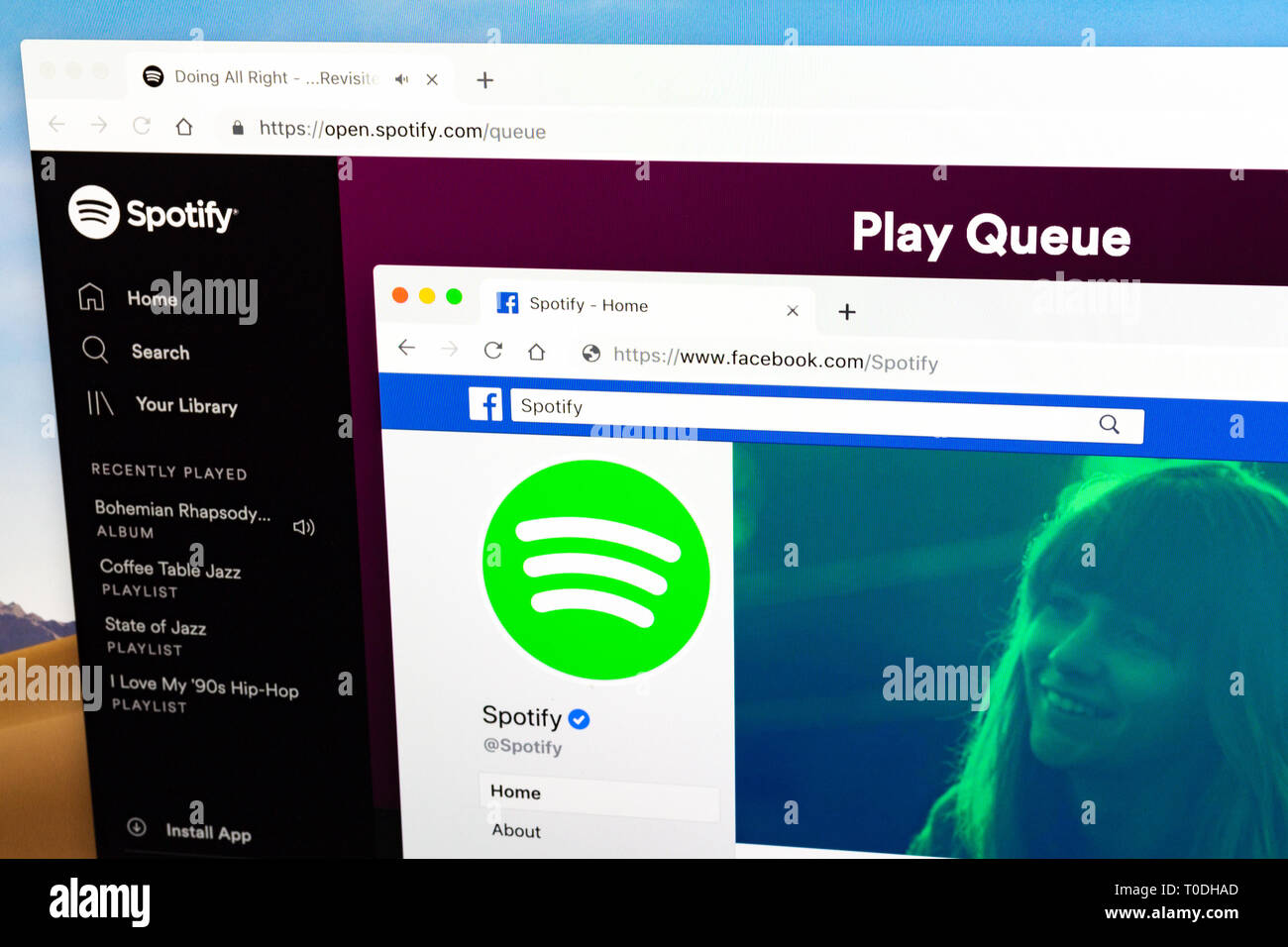 Spotify desktop hi-res stock photography and images - Alamy